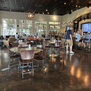 BEVERAGE CASTLE - Updated February 2025 - 605 Charlotte Rd, Auburndale ...