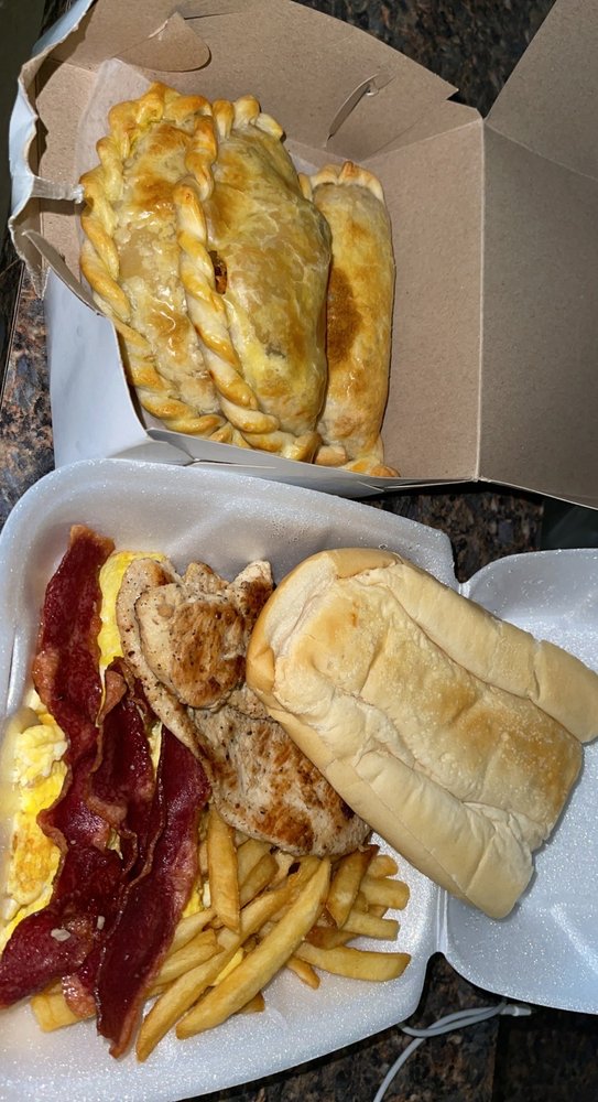 VICTOR’S BAKERY - Updated August 2024 - 36 Photos & 16 Reviews - 17159 ...