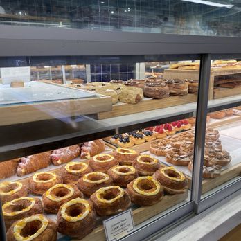 PARIS BAGUETTE - Updated June 2024 - 238 Photos & 94 Reviews - 100 W ...