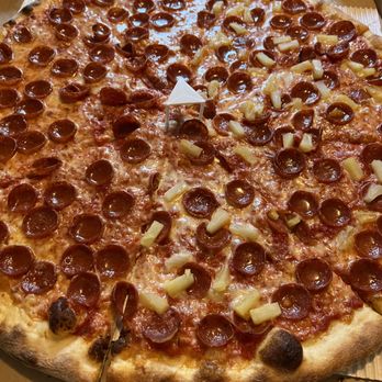 TROPHY PIZZA - EVENDALE - Updated July 2025 - 122 Photos & 124 Reviews ...