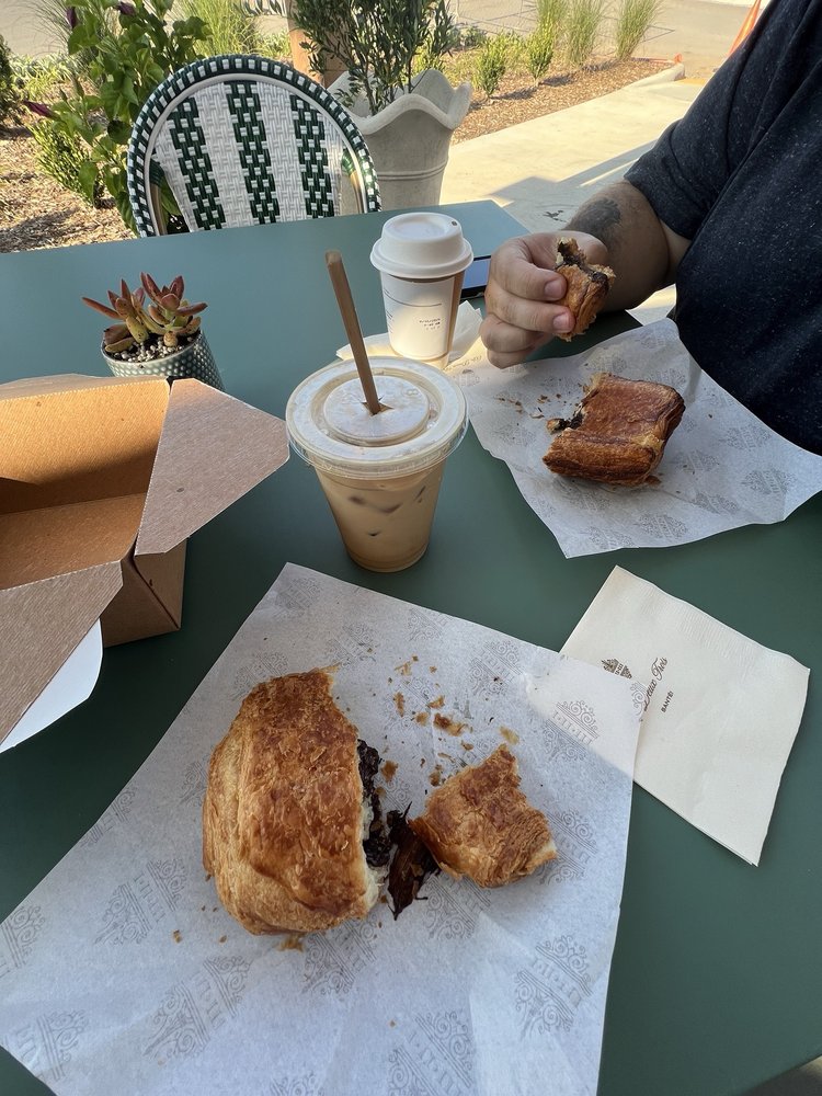 UN DEUX TROIS CAFE - Updated October 2025 - 10 Photos - 5465 W ...