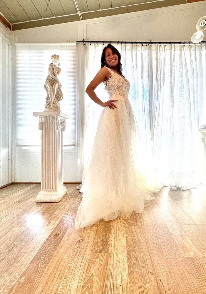 ANNETTE’S ALTERATIONS - Updated 05/2025 - 44 Photos & 104 Reviews ... ANNETTE’S ALTERATIONS - Updated 05/2025 - 44 Photos & 104 Reviews ...