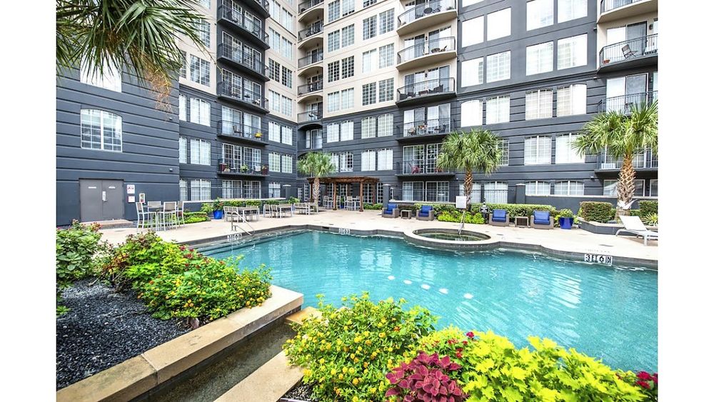 REMI - Updated December 2025 - 78 Photos - 2217 Ivan St, Dallas, Texas ...