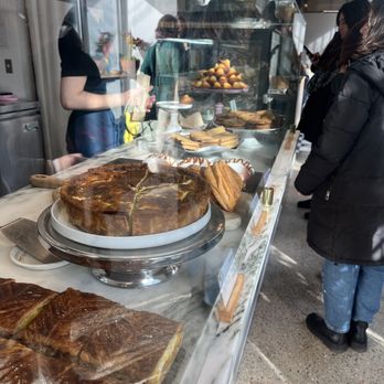 WARDA PATISSERIE - Updated March 2025 - 217 Photos & 69 Reviews - 70 ...