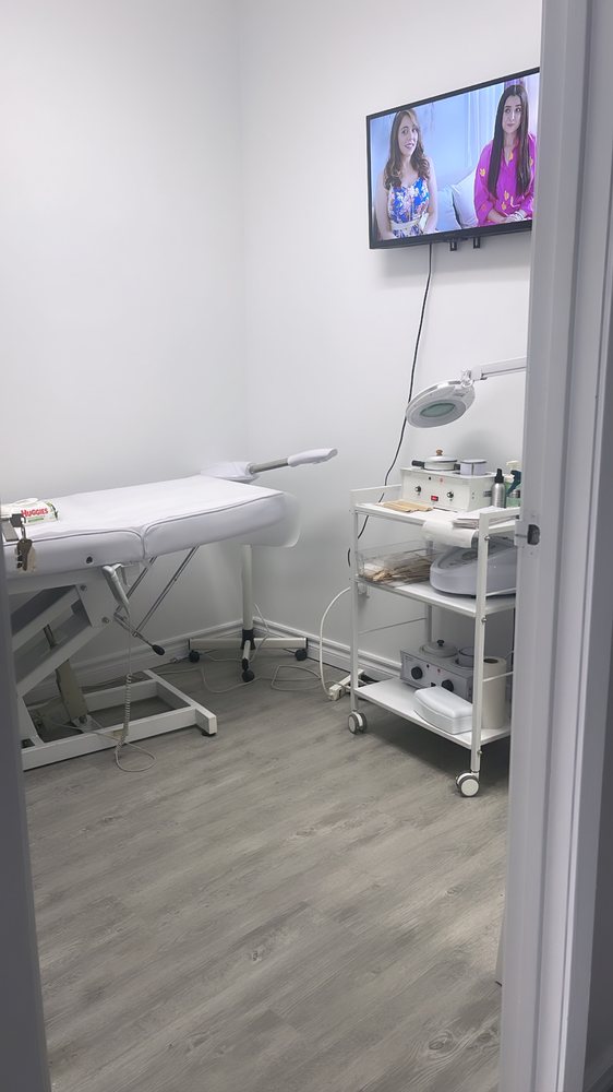 GLAM WAX STUDIOS - Updated November 2024 - 4508 Kingston Road, Toronto ...