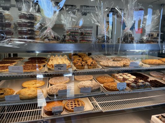 WHISTLE STOP DESSERTS - Updated May 2025 - 98 Photos & 161 Reviews ...