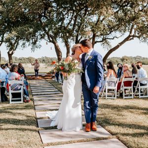 BLUE ROCK ESTATE - 13 Photos - 2600 Blue Rock Trl, Dripping Springs ...