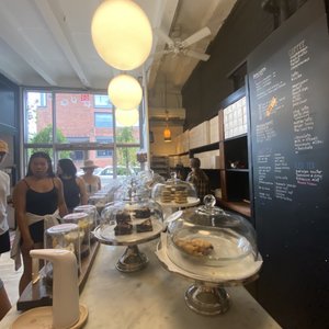 BAKED & WIRED - 4170 Photos & 4917 Reviews - 1052 Thomas Jefferson St ...