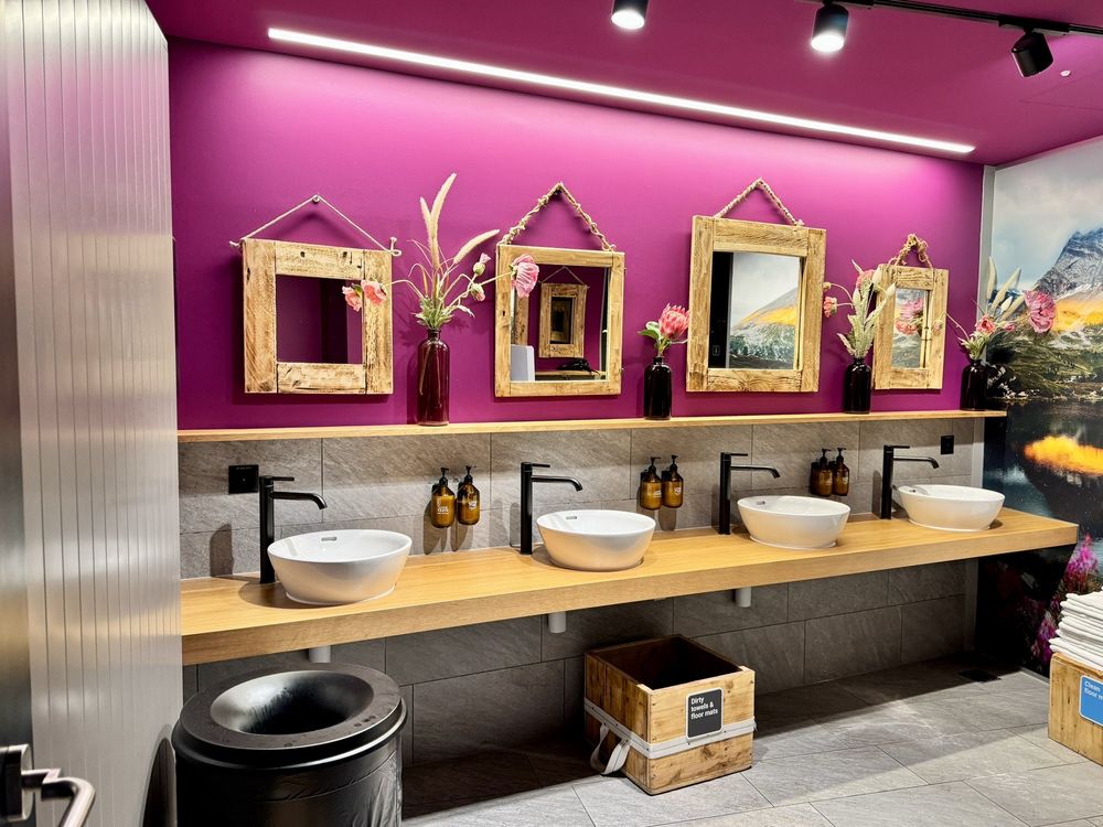 CAPSULE HOTEL - ALPINE GARDEN - Updated September 2024 - 18 Photos - Capsule Hotel Alpine Garden ...