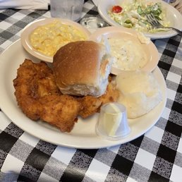 AMISH COUNTRY STORE & RESTAURANT - Updated November 2025 - 125 Photos ...