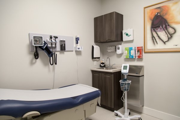 WATSON MEDICAL CLINIC - Updated December 2025 - 561 Eglinton Avenue W ...