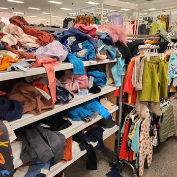 TARGET - Updated December 2024 - 309 Photos & 333 Reviews - 101 S ...