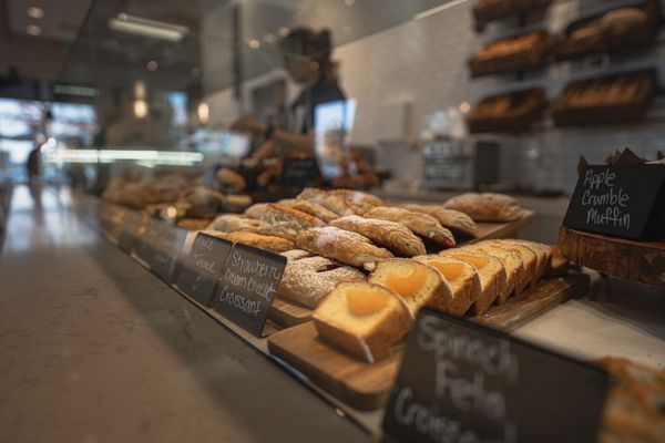 YAVA BAKERY AND CAFE - 493 Photos & 149 Reviews - 7775 N Palm Ave ...