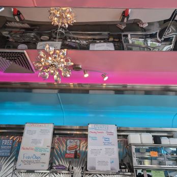 THE COMET CLASSIC DINER & CREAMERY - Updated December 2025 - 151 Photos ...