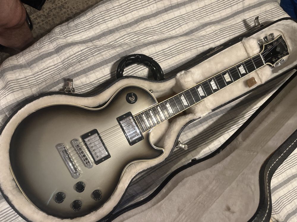 KINGHAT GUITARS - Updated December 2024 - 1700 Beech St, Texarkana ...