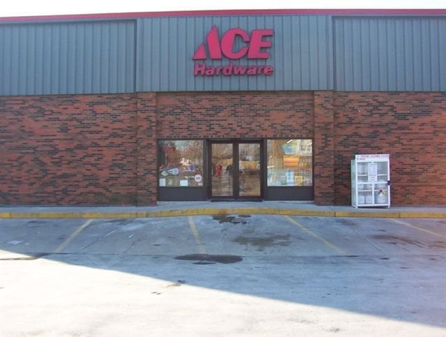 ACE HARDWARE - CARLINVILLE - Updated July 2025 - 111 E 1St North St ...