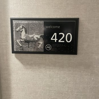 HAMPTON INN & SUITES BALTIMORE INNER HARBOR - Updated December 2025 ...