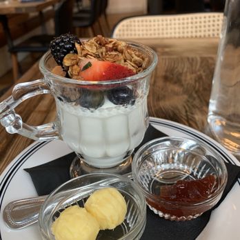 BEN PARIS - 1152 Photos & 503 Reviews - 130 Pike St, Seattle ...