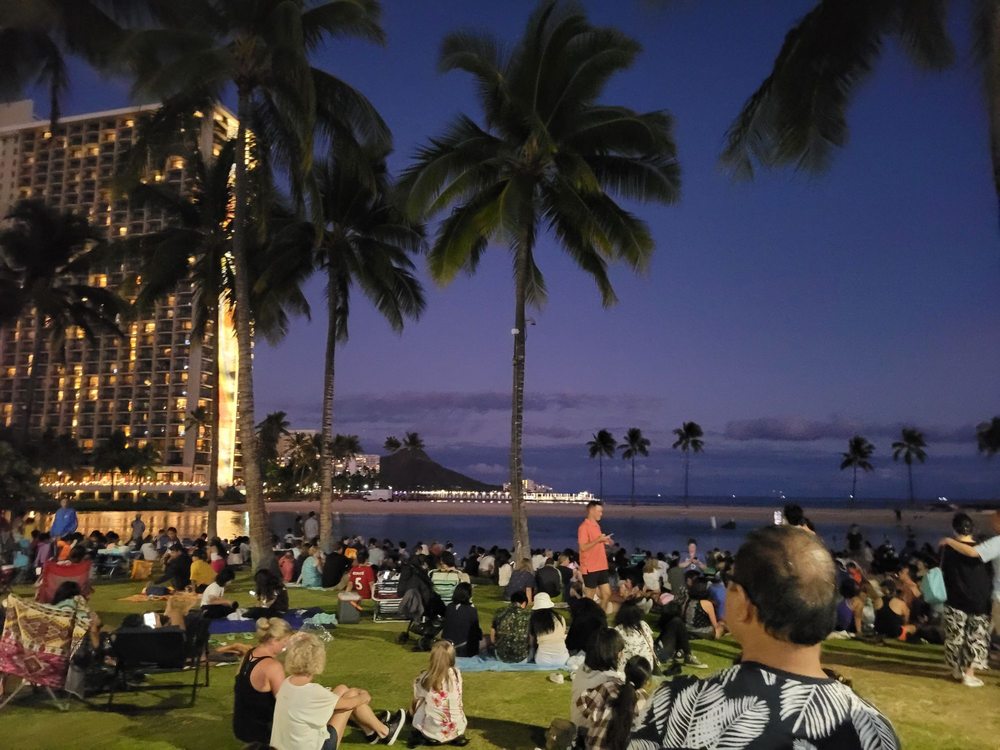 HILTON HAWAIIAN VILLAGE WAIKIKI FIREWORKS SHOW - 793 Photos & 180 ...