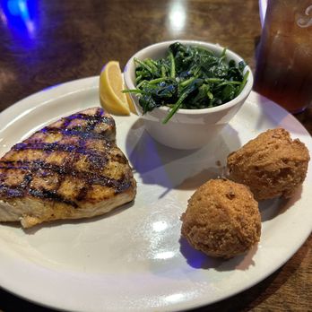 LIGHTHOUSE SEAFOOD & CAFÉ - Updated June 2024 - 228 Photos & 149 ...