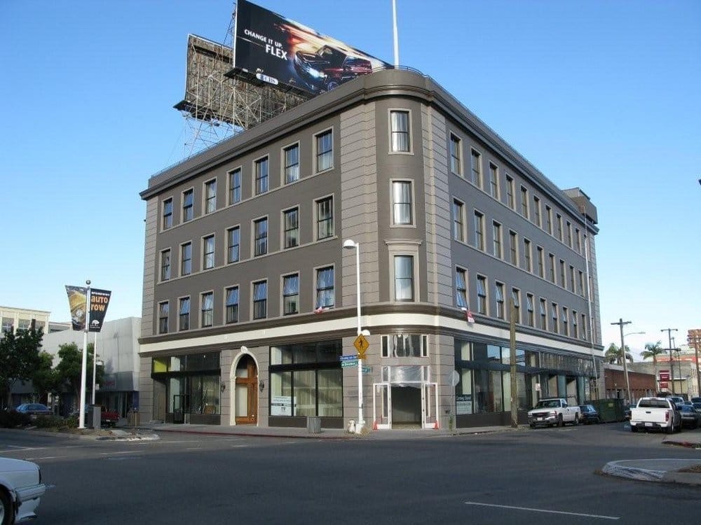 PACKARD LOFTS - Updated September 2025 - 12 Photos - 2355 Broadway ...