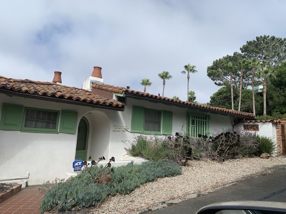 MUNCHKIN HOUSE - 10 Photos - 7475 Hillside Dr, San Diego, California ...