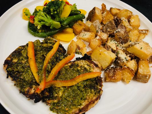 CLEATS - 47 Photos & 44 Reviews - Burgers - 602 South St, Chardon, OH ...