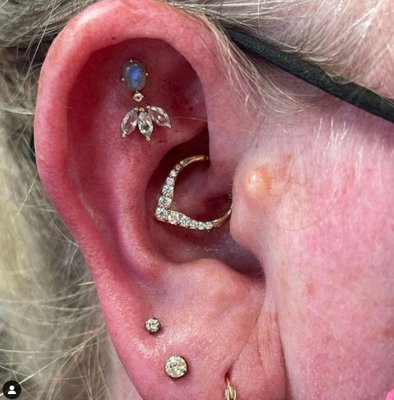 DEEP ROOTS TATTOO & BODY PIERCING - 166 Photos & 271 Reviews - Tattoo ...