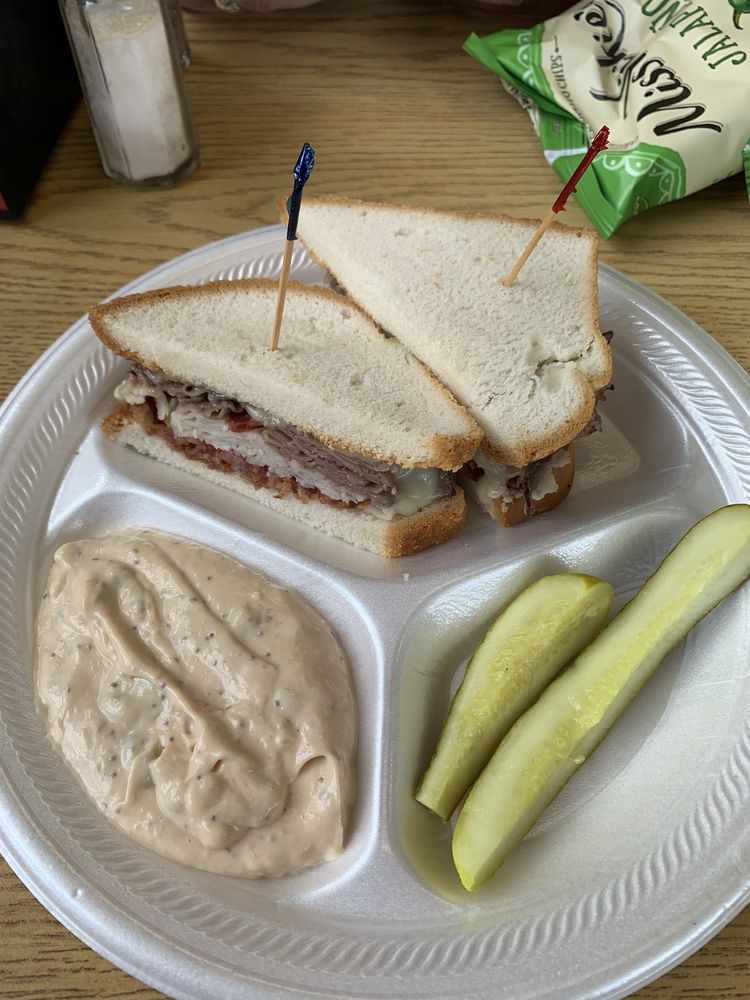 CROSSINGS DELI - Updated July 2025 - 62 Photos & 64 Reviews - 8604 ...