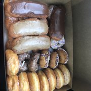 FLUFFY FRESH DONUTS | 13 Photos & 97 Reviews - 5729 Johnson Dr, Mission ...