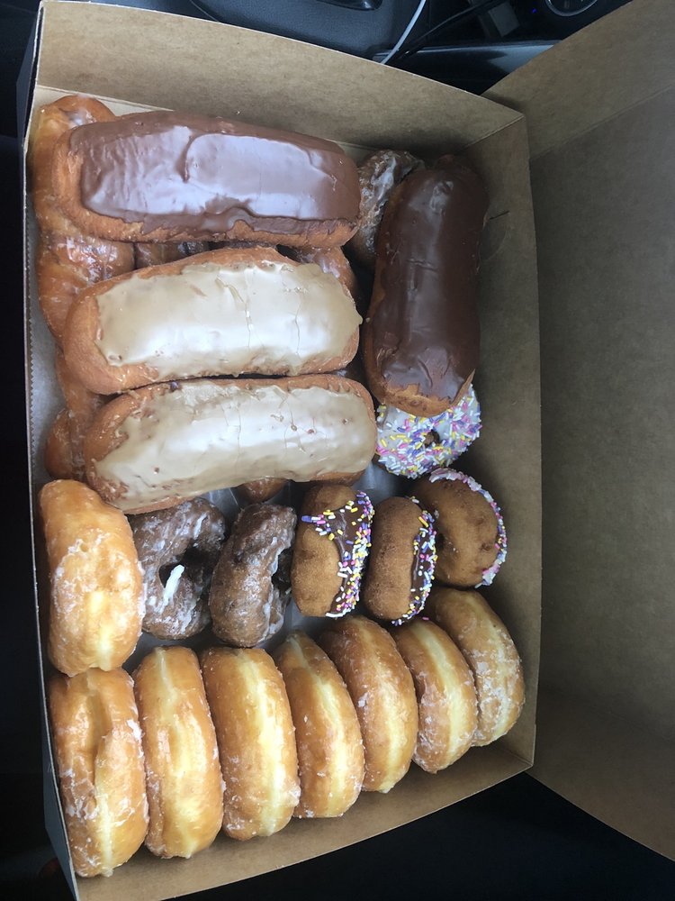 FLUFFY FRESH DONUTS - 13 Photos & 101 Reviews - 5729 Johnson Dr ...