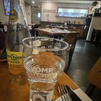 CHOMP KITCHEN AND DRINKS - Updated December 2025 - 377 Photos & 269 ...