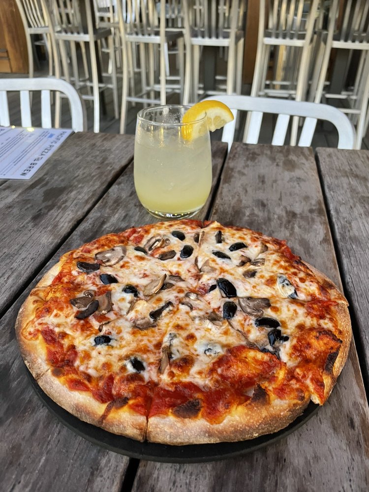 PACIFIC PIZZA & BREW - 91 Photos & 203 Reviews - 340 SW Century Dr ...
