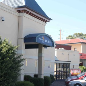 STRAT’S 108 LOUNGE - 132 Hindley St, Adelaide South Australia ...