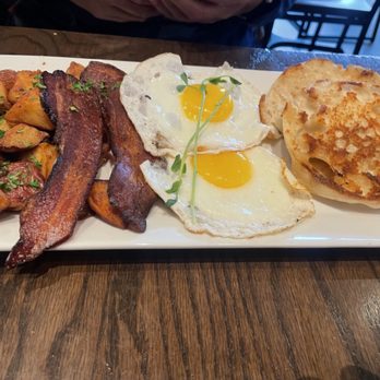 CAFÉ LUNA - Updated August 2024 - 2133 Photos & 1785 Reviews - 612 Main ...