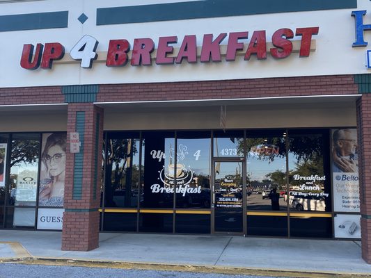 UP 4 BREAKFAST - LAKEWOOD PLAZA - Updated February 2025 - 61 Photos ...
