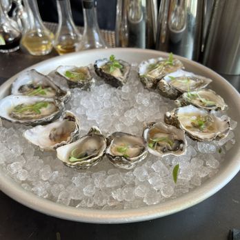 DUSK BAR - Updated June 2024 - 115 Photos & 45 Reviews - 524 State St ...