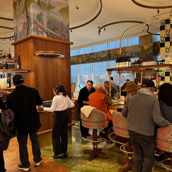 PRINTEMPS - Updated December 2025 - 318 Photos & 37 Reviews - 1 Wall St ...