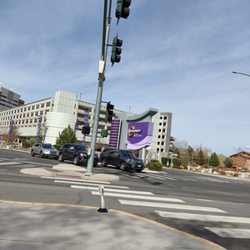 RENOWN REGIONAL MEDICAL CENTER - 155 Photos & 302 Reviews - 1155 Mill ...
