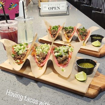 911 TACO BAR - Updated December 2025 - 68 Photos & 160 Reviews - Las ...
