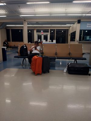 LOGAN EXPRESS - Updated July 2025 - 17 Photos & 98 Reviews - 262 Forbes ...