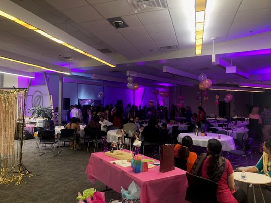 THE LONE TREE HUB - 45 Photos - 8827 Lone Tree Pkwy, Lone Tree ...