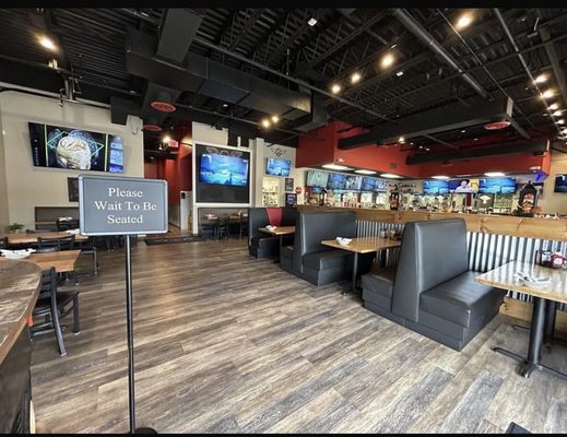 VELOCITY WINGS - Updated October 2025 - 31 Photos & 51 Reviews - 5311 ...