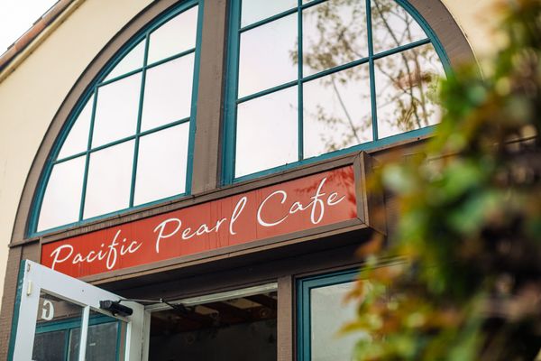 PACIFIC PEARL CAFE - Updated December 2025 - 176 Photos & 133 Reviews ...