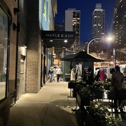 EIGHT BAR - Updated December 2025 - 235 Photos & 96 Reviews - 8 W Maple ...