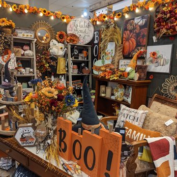 THE RUSTIC FOX - Updated October 2025 - 22 Reviews & 29 Photos - 1790 ...