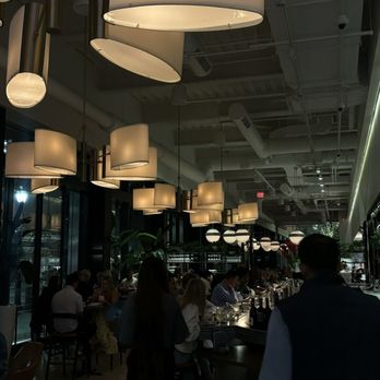 VERNICK FISH - Updated July 2025 - 879 Photos & 269 Reviews - 1876 Arch ...