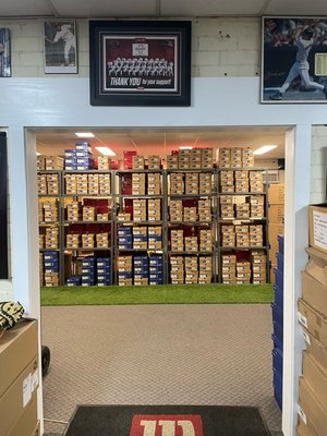 FIELDERS CHOICE - Updated December 2025 - 15 Photos - 341 Orrong Road ...