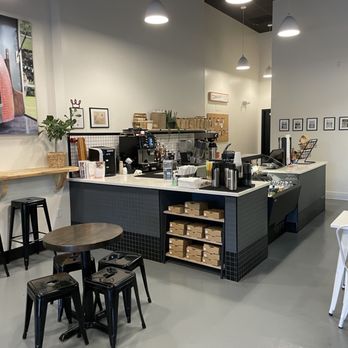 BIG BON BODEGA - Updated December 2025 - 76 Photos & 29 Reviews - 100 ...