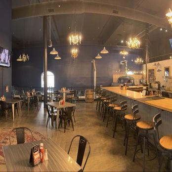 WICKED WARREN’S - Updated October 2025 - 97 Photos & 31 Reviews - 119 W ...